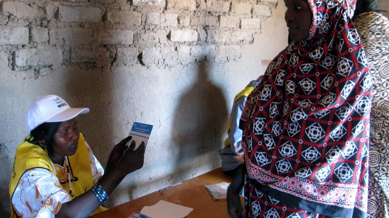 SSRC extends polling hours, voting continues in Khartoum | UNMIS